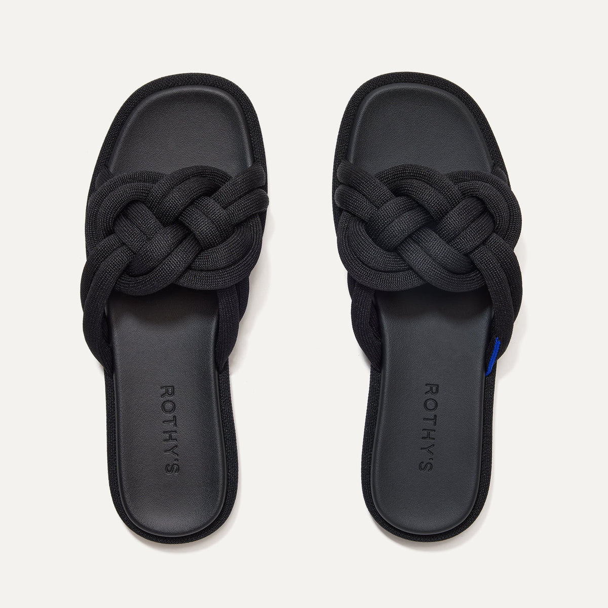 Women's Flat Slide Sandals in Black | Rothy's