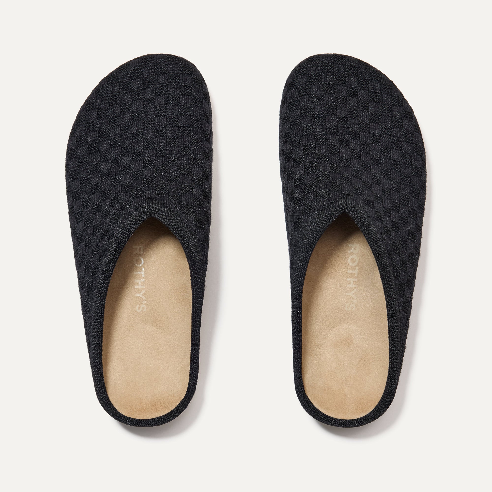 The Casual Clog in Black Sand for Women | Rothy's