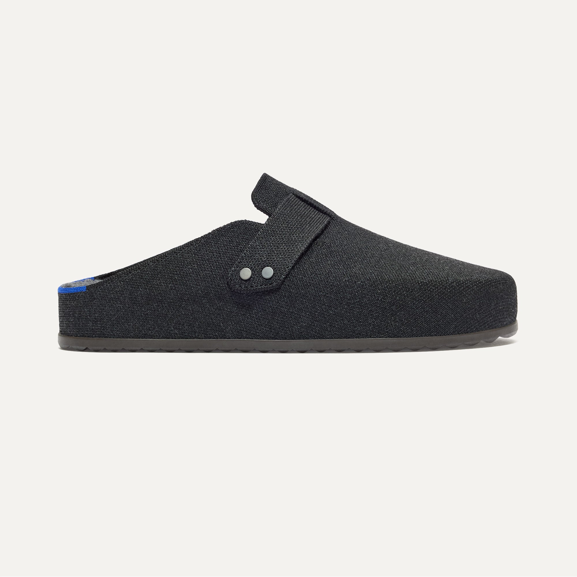 The Men's Cozy Clog in Black | Rothy's