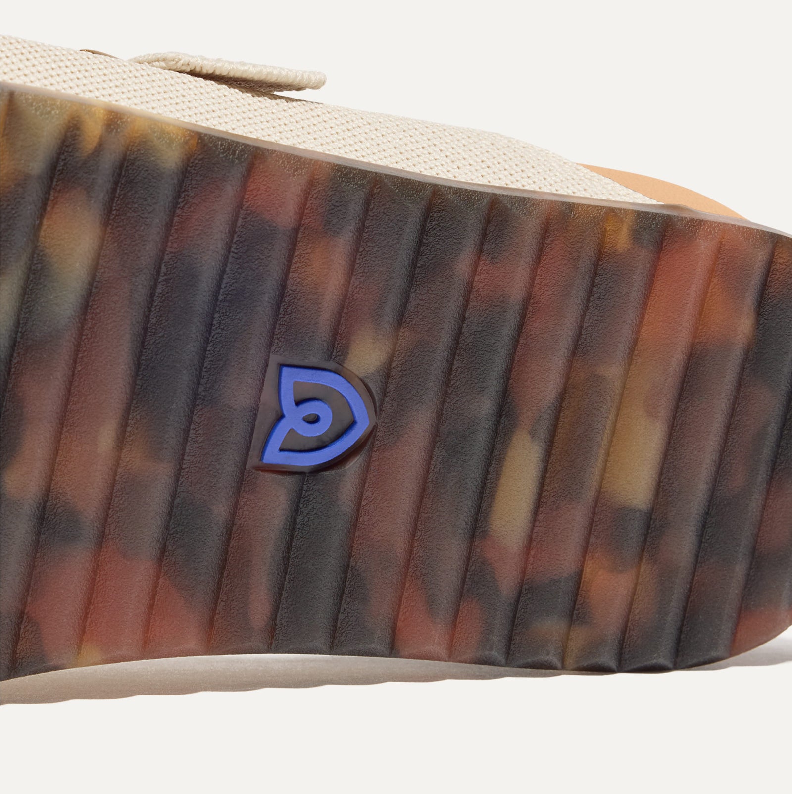 The Buckle Slide in Sea Salt | Women's Sandals | Rothy's