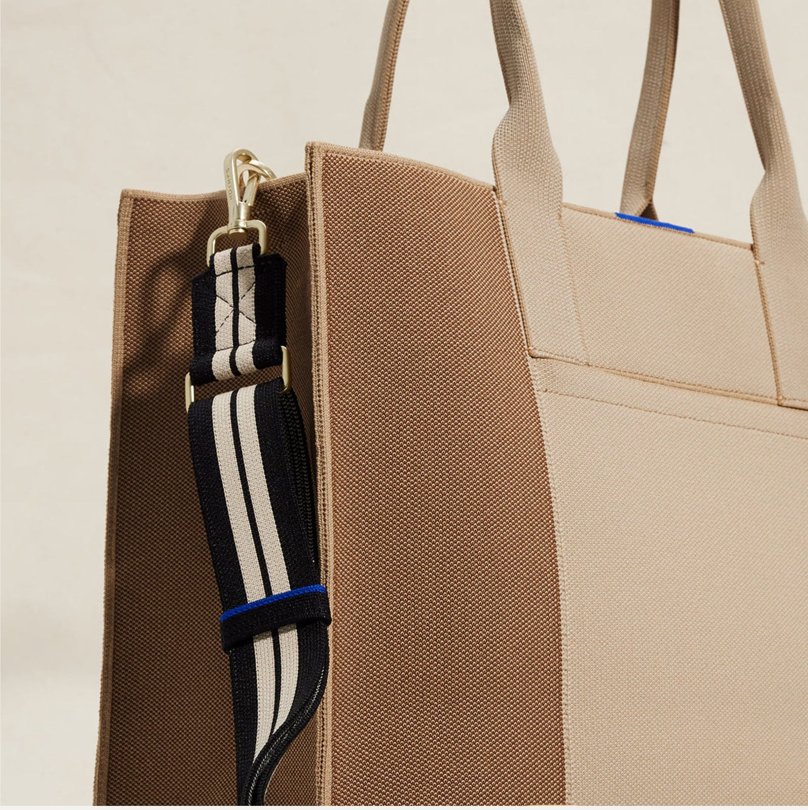 The Classic Tote in Luna | Tote Bag | Rothy's