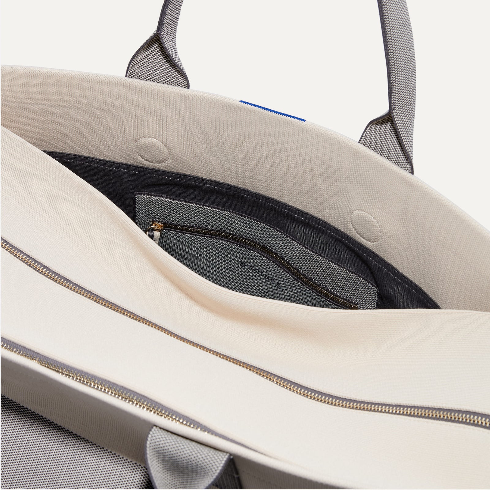 The Weekender in Hazelnut | Travel Bags | Rothy's